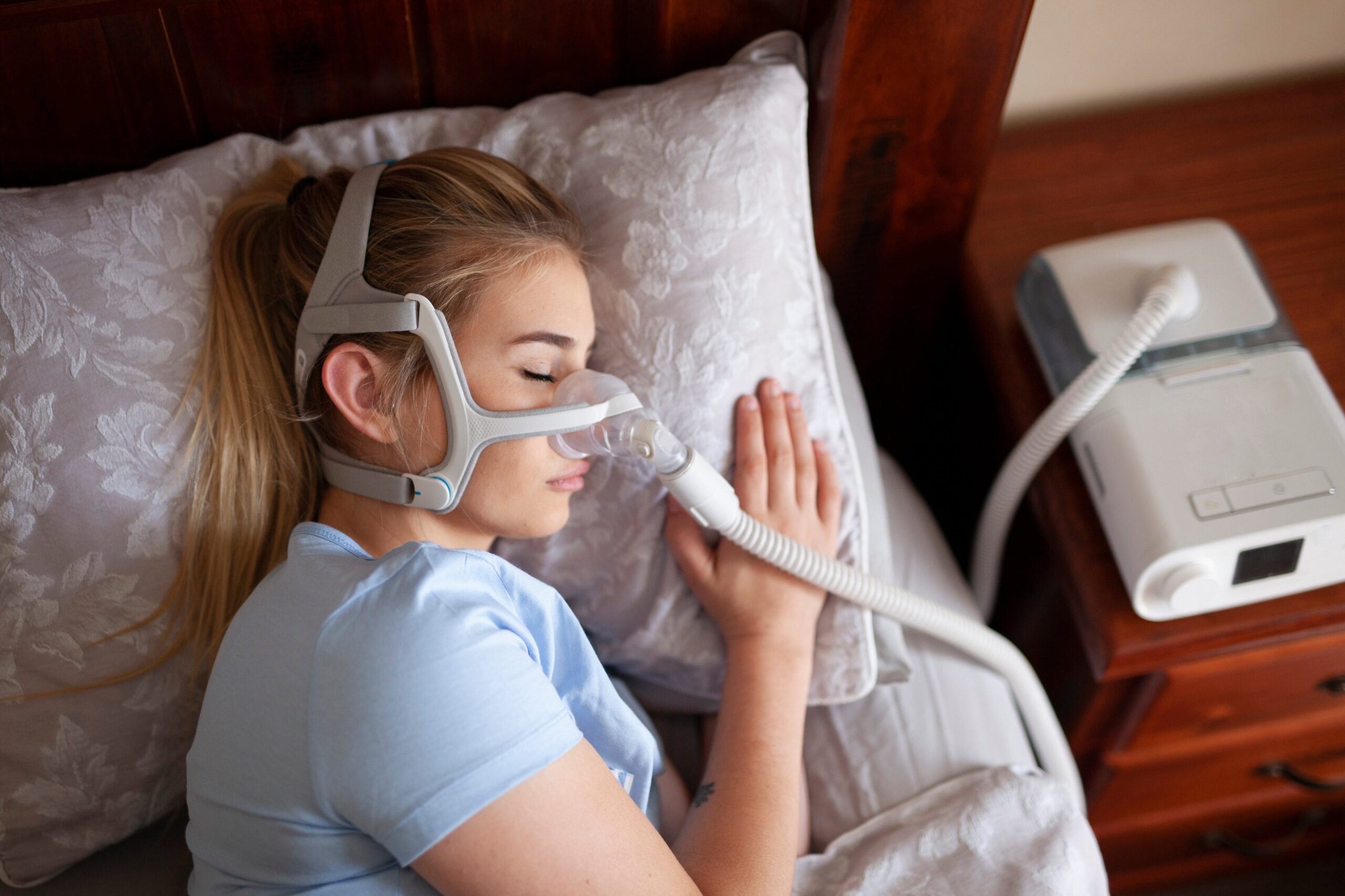 How to Use a CPAP Machine for Sleep Apnea - AmeriCare Medical